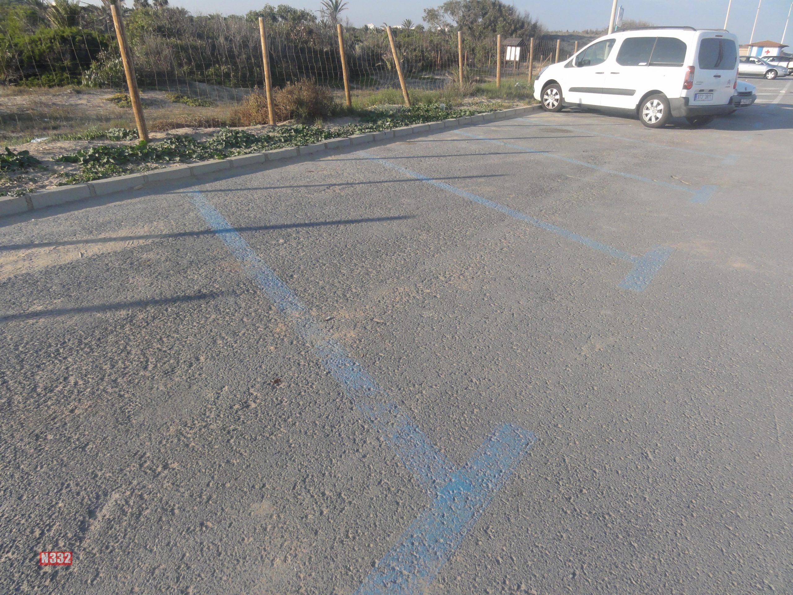 Road Markings and Lines | N332.es - Driving In Spain